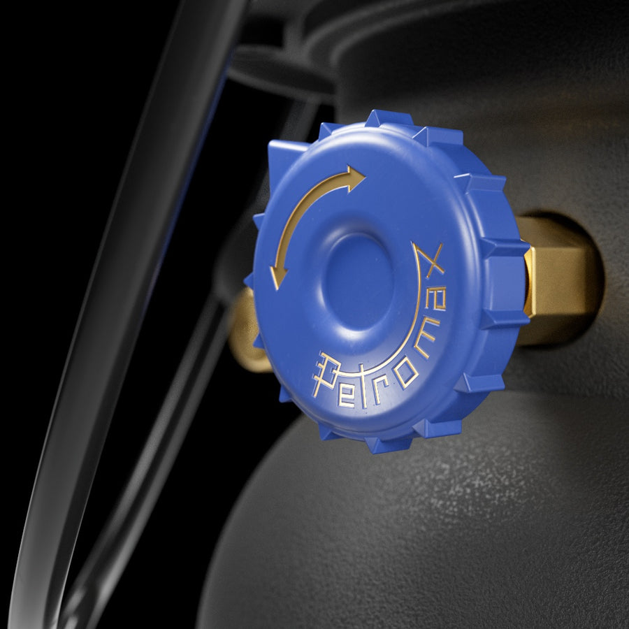 LM500: Starke LED-Lampe mit Akku & Powerbank | Petromax